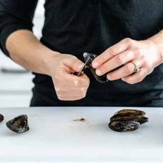 How To Clean and Cook Mussels - Healthy Seasonal Recipes