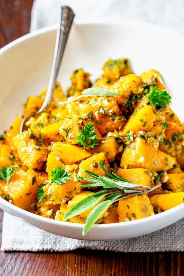 Raspberry Overnight Oats - Healthy Seasonal Recipes